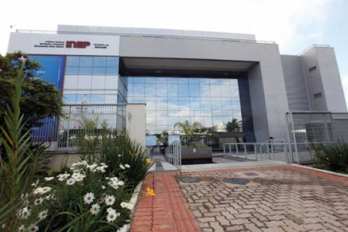 Ministro da Educação anuncia mudança na presidência do Inep - Diário do ...