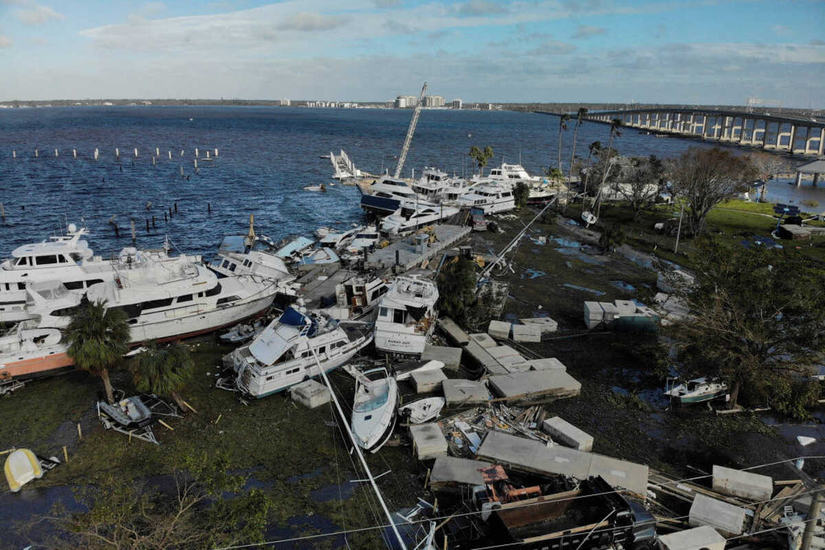 Furacão Ian causa estragos na Flórida e enfraquece, mas voltará a se ...