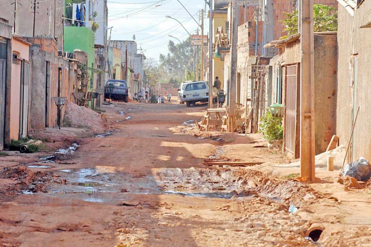 CUFA: 400 mil pessoas moram em favelas na Baixada Santista - Diário do ...
