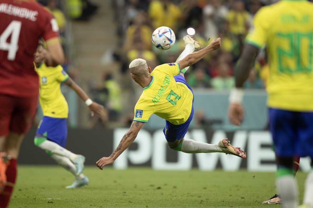 Richarlison faz pintura, marca dois gols e Seleção Brasileira vence e ... Richarlison faz pintura, marca dois gols e Seleção Brasileira vence e ...