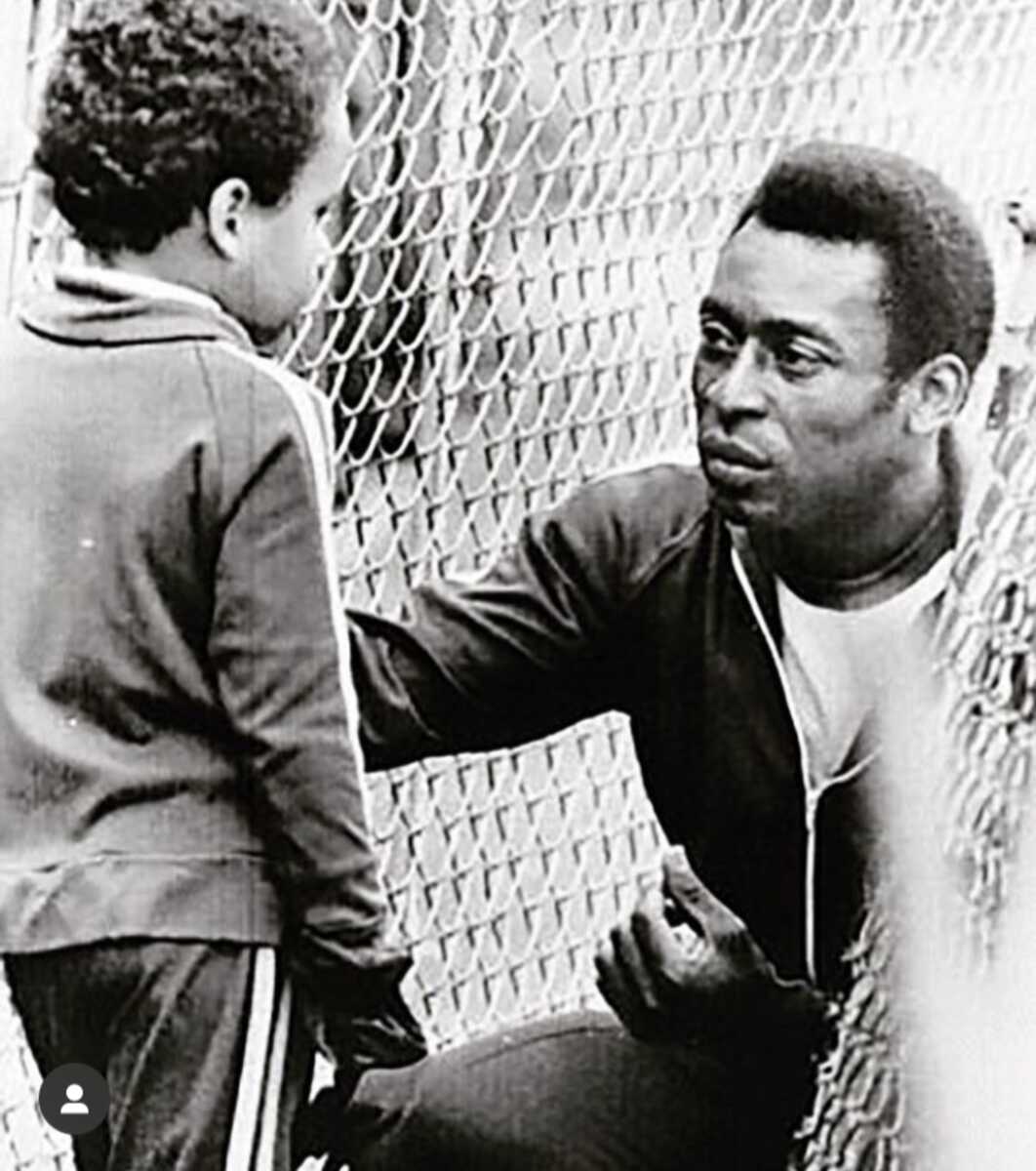 Sentimento maior da família é de gratidão, diz Edinho, filho de Pelé ...