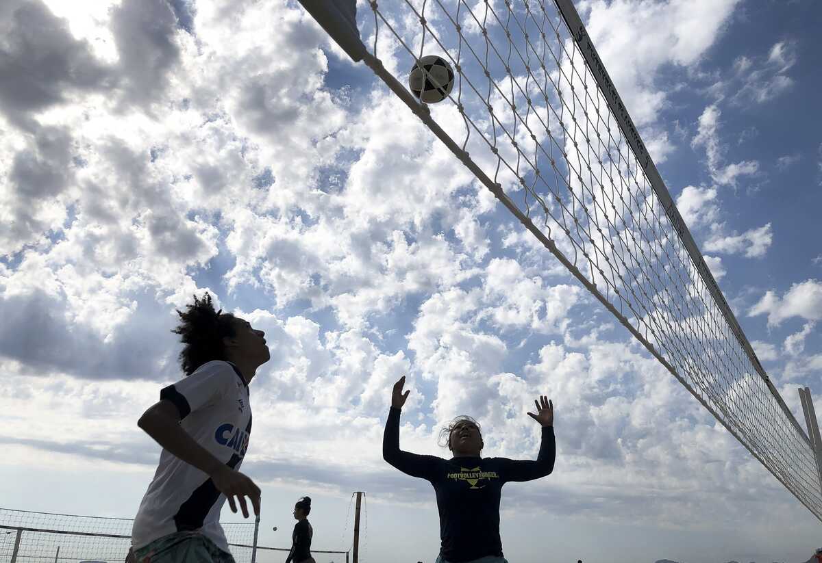 Em Santos, praia do Gonzaga receberá o Campeonato Santista de Futevôlei ...