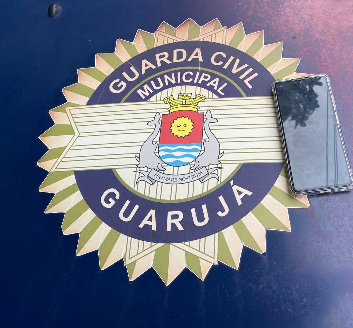 Guarda Municipal de Guarujá recupera celulares roubados - Diário do Litoral