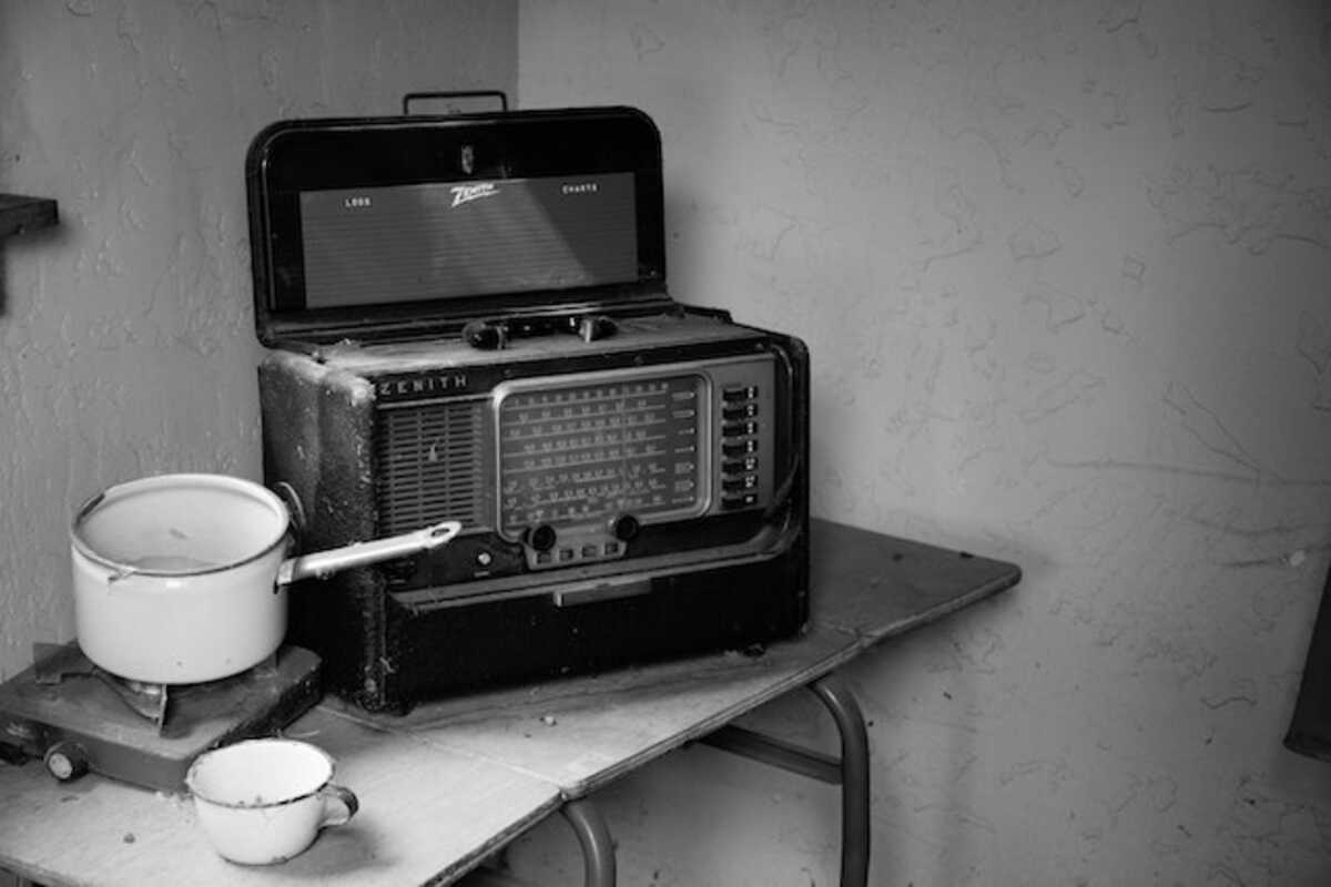 Dia Nacional Do Rádio Veja As Músicas Mais Tocadas Nos últimos 10 Anos