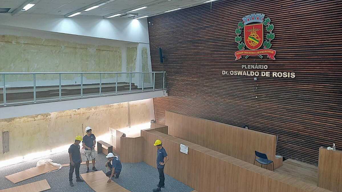 Reforma de plenário da Câmara de Santos foi 'gerida' sob a presidência ...