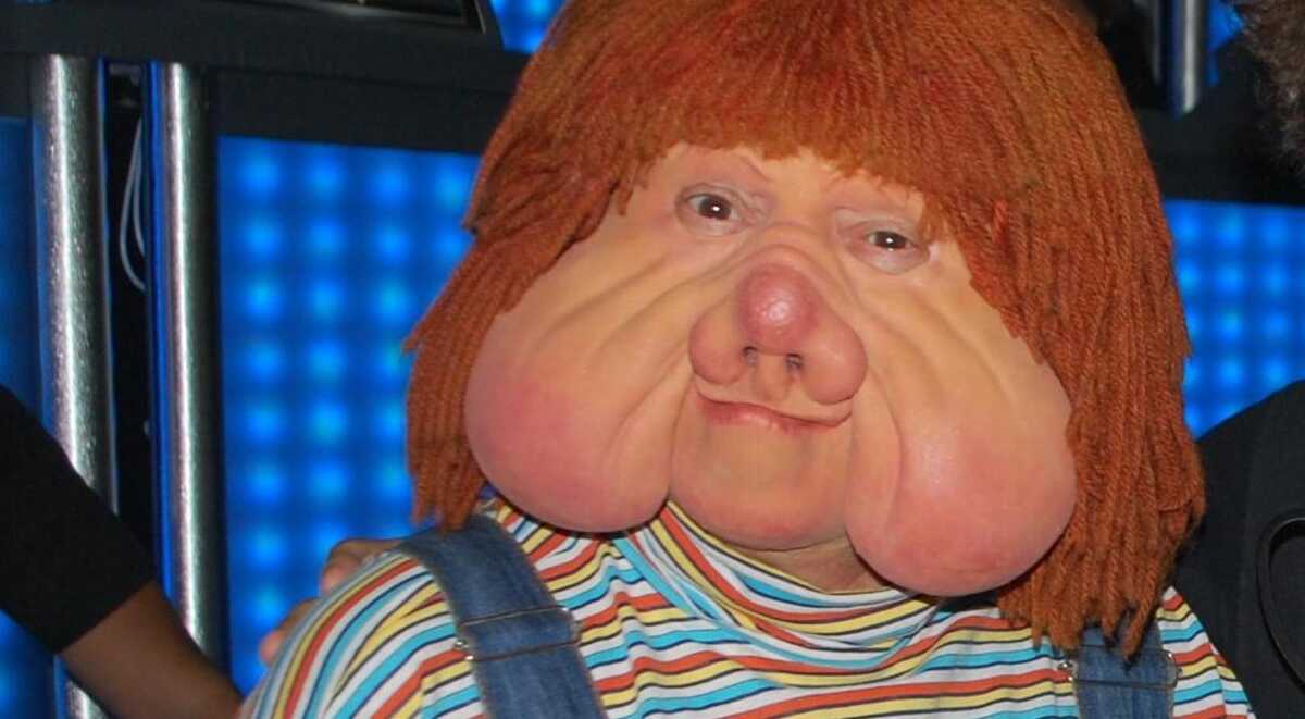 Febre entre as crianças dos anos 80, boneco do Fofão vinha com uma faca ...