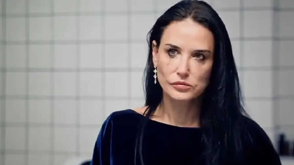 Vendida pela mãe aos 15, atriz ganha 1º grande prêmio após 45 anos de ...