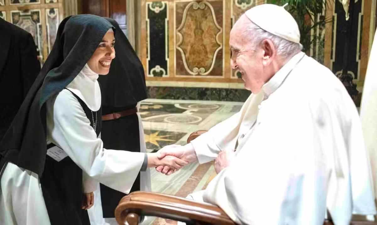 De freira a padre: veja religiosos que chamam a 'atenção' por motivos ...