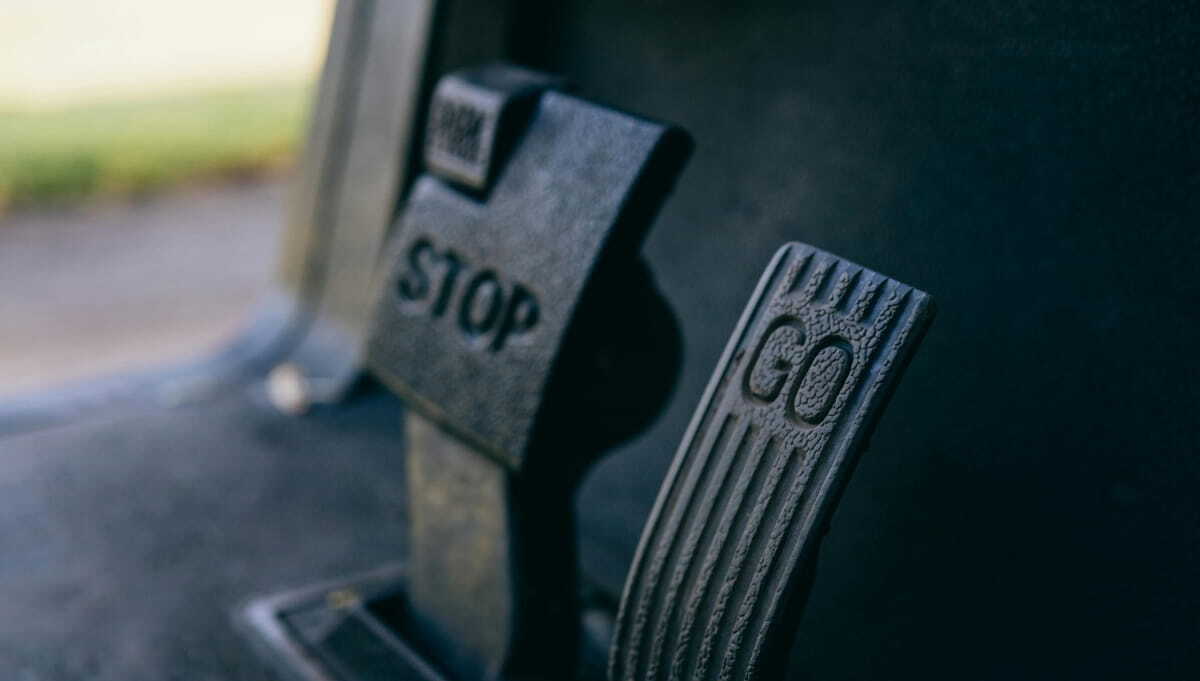 Descubra função do acelerador do carro que poucas pessoas conhecem ...