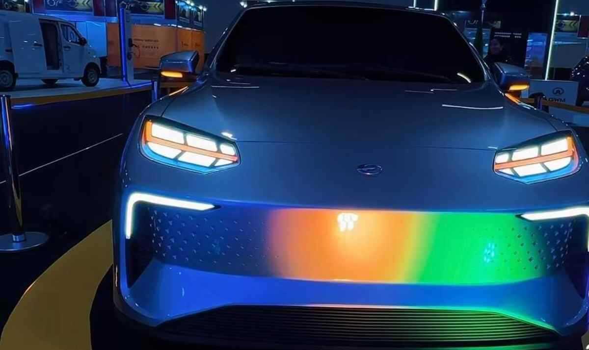 'Elon Musk brasileiro' cria carro que faz 33 km por litro e que promete ...