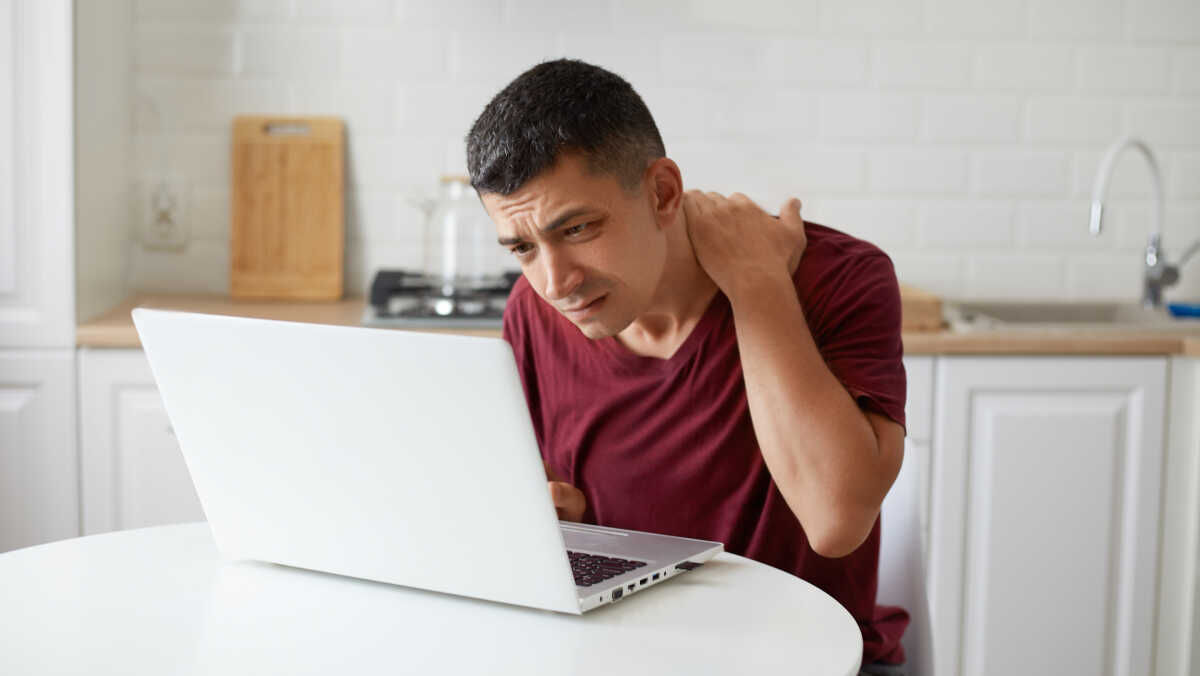 Diga adeus à corcunda com esses 4 exercícios básicos de 1 minuto - Diário do Litoral