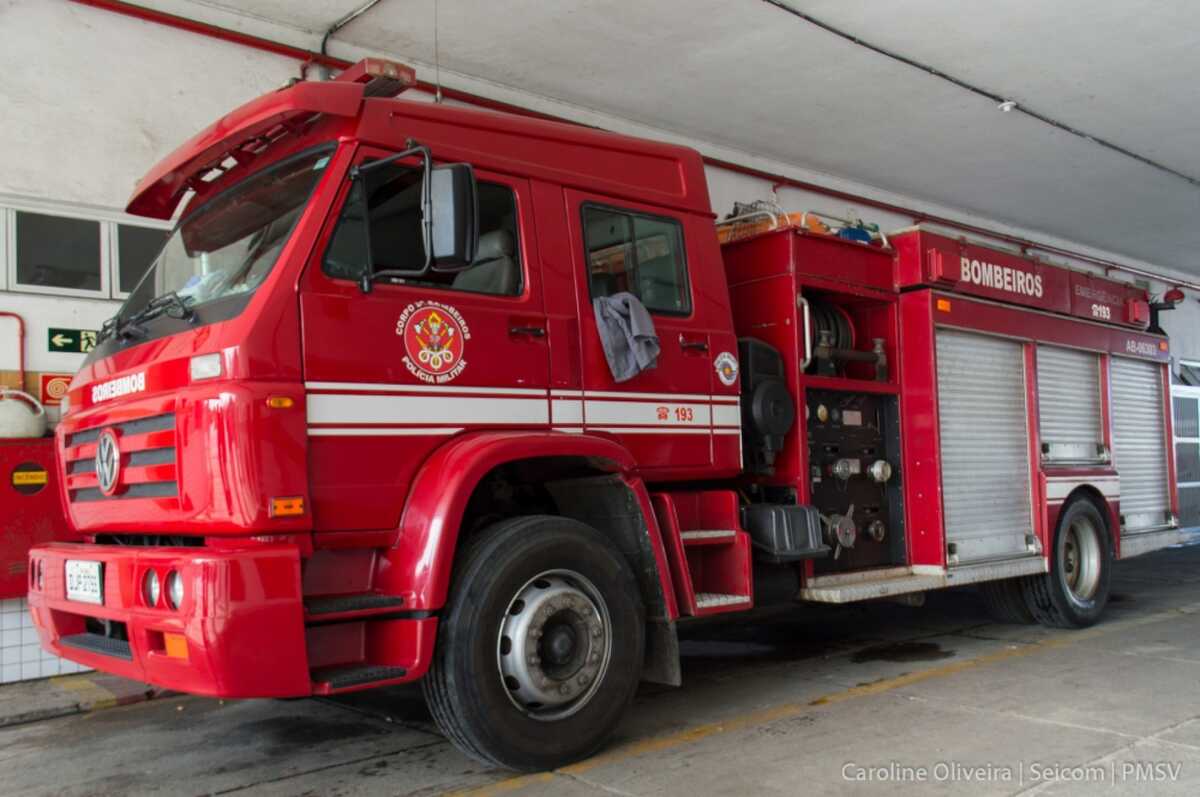 Princípio de incêndio assusta moradores em Santos - Diário do Litoral Princípio de incêndio assusta moradores em Santos - Diário do Litoral